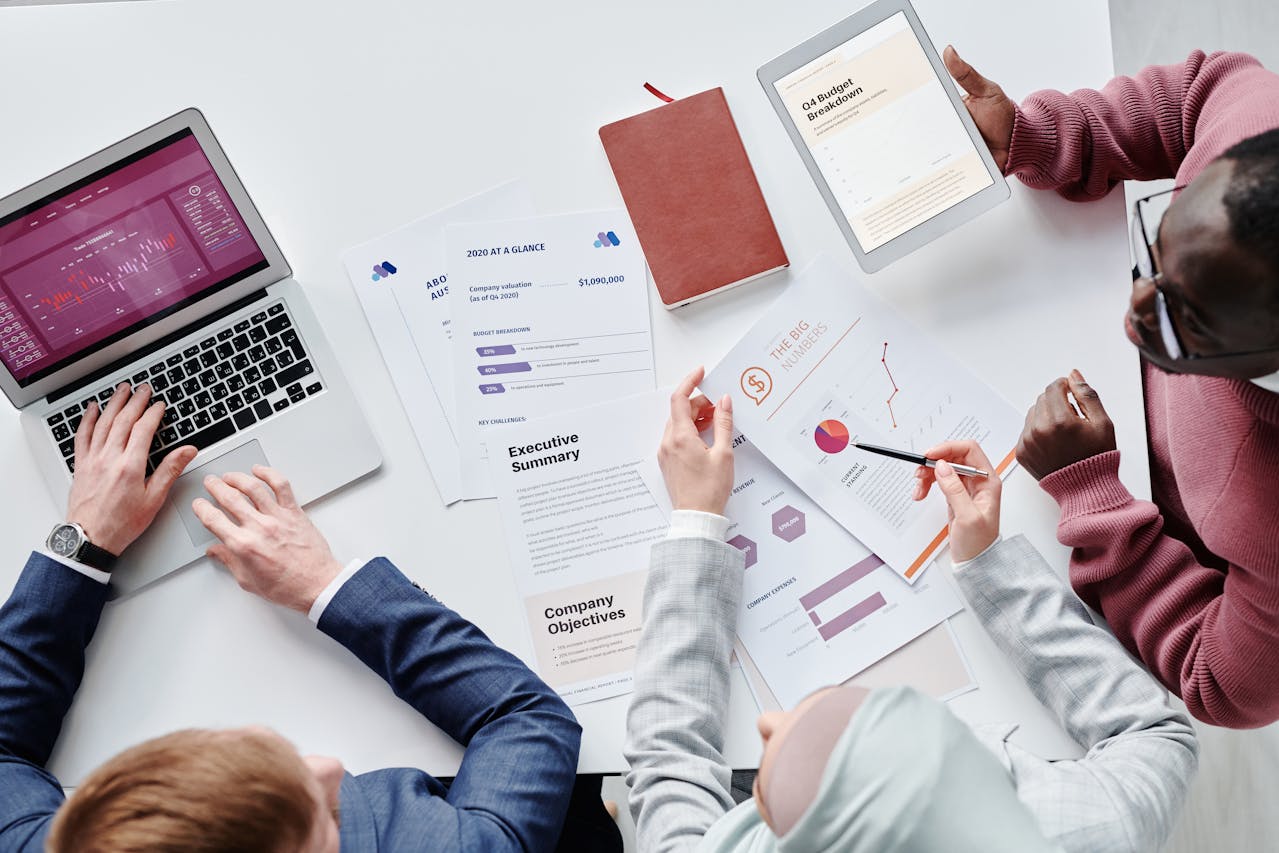 15 Inspiring Business Objectives Examples for Entrepreneurs